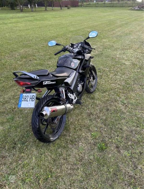 Хонда Cbr 2004 в Паневежис, объемом двигателя 0.13 л и пробегом 36 тыс. км за 1500 €, фото 7 на AUTOMOTO.COM.LV