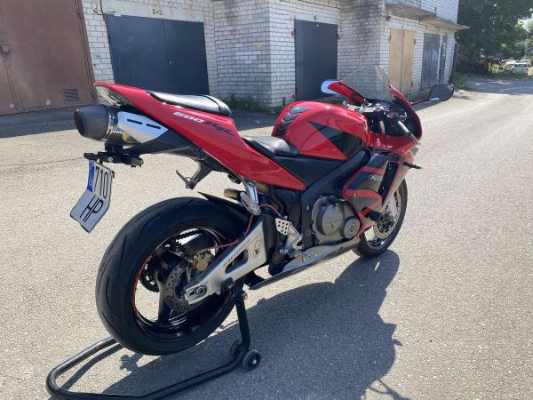 Хонда Cbr 2004 в Каунас, объемом двигателя 0.60 л и пробегом 62 тыс. км за 3200 €, фото 4 на AUTOMOTO.COM.LV