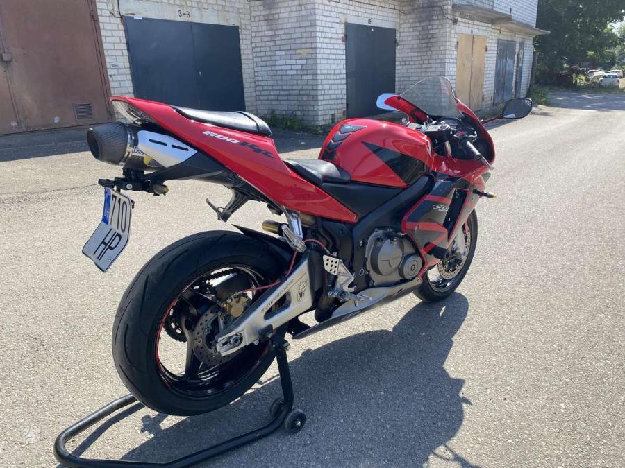 Honda Cbr 2004 Kauņa, ar dzinēja tilpumu 0.60 L un nobraukumu 62 tūkst. km par 3200 €, foto 5 vietnē AUTOMOTO.COM.LV