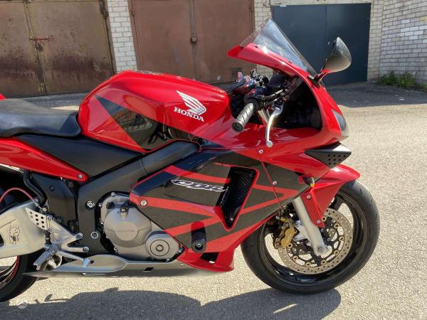 Хонда Cbr 2004 в Каунас, объемом двигателя 0.60 л и пробегом 62 тыс. км за 3200 €, фото 8 на AUTOMOTO.COM.LV