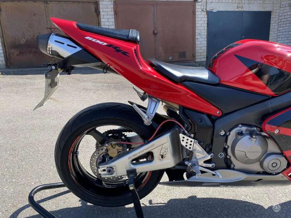 Хонда Cbr 2004 в Каунас, объемом двигателя 0.60 л и пробегом 62 тыс. км за 3200 €, фото 9 на AUTOMOTO.COM.LV