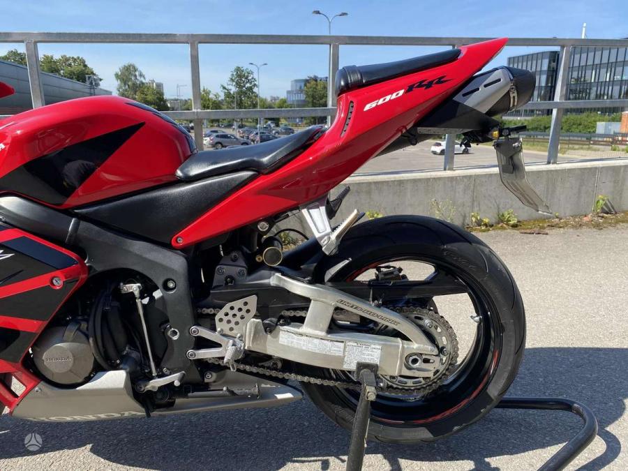 Honda Cbr 2004 Kauņa, ar dzinēja tilpumu 0.60 L un nobraukumu 62 tūkst. km par 3200 €, foto 12 vietnē AUTOMOTO.COM.LV