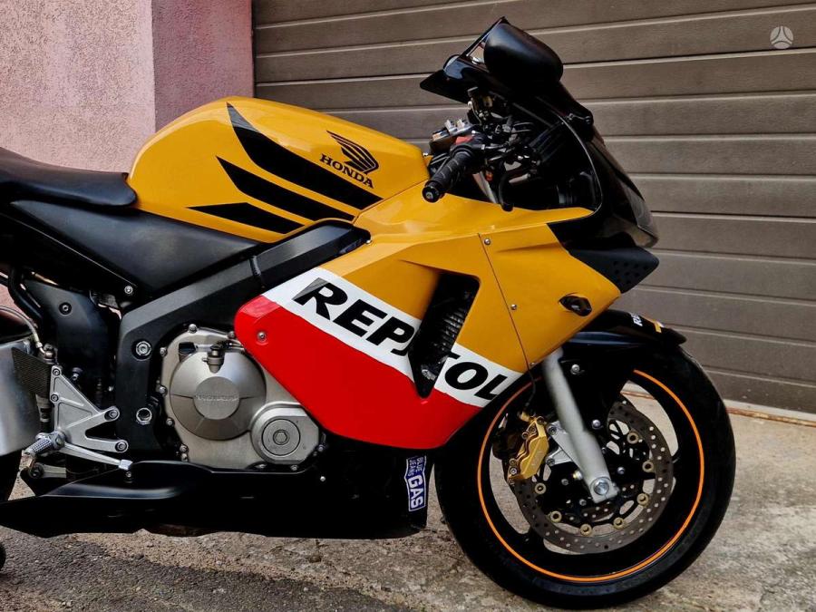 Хонда Cbr 2004 в Вильнюс, объемом двигателя 0.60 л и пробегом 39 тыс. км за 3450 €, фото 9 на AUTOMOTO.COM.LV