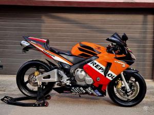 Honda Cbr 2004 in Vilnius, with an engine capacity of 0.60 L and mileage of 42 thousand km for 3650 €, photo  on AUTOMOTO.COM.LV
