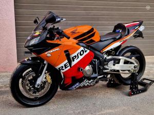 Honda Cbr 2004 in Vilnius, with an engine capacity of 0.60 L and mileage of 42 thousand km for 3650 €, photo 5 on AUTOMOTO.COM.LV