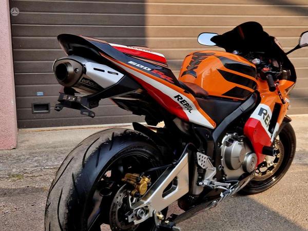 Honda Cbr 2004 Viļņa, ar dzinēja tilpumu 0.60 L un nobraukumu 42 tūkst. km par 3650 €, foto 8 vietnē AUTOMOTO.COM.LV