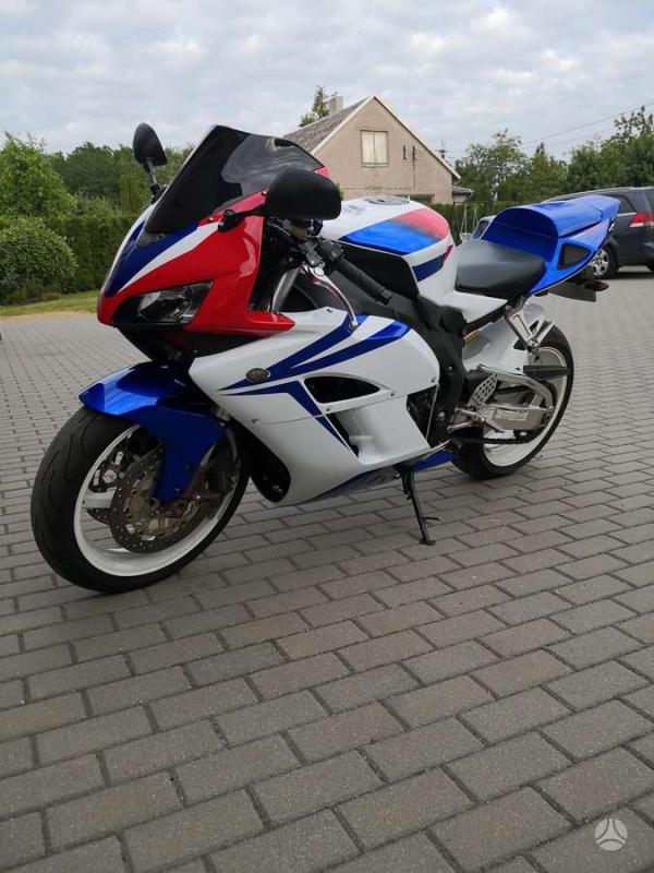 Honda Cbr 2005 in Kretinga, with an engine capacity of 1.00 L and mileage of 50 thousand km for 4200 €, photo 5 on AUTOMOTO.COM.LV