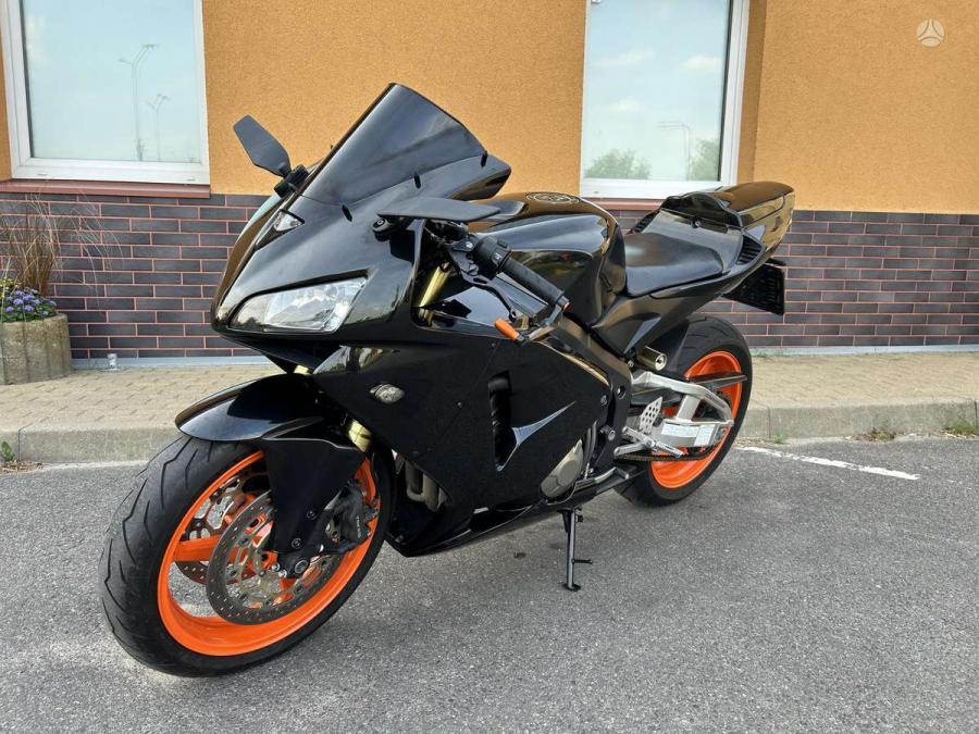 Хонда Cbr 2005 в Вильнюс, объемом двигателя 0.60 л и пробегом 37 тыс. км за 4950 €, фото 6 на AUTOMOTO.COM.LV