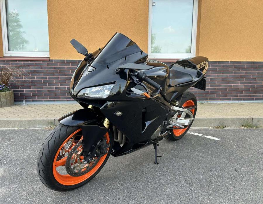 Хонда Cbr 2005 в Вильнюс, объемом двигателя 0.60 л и пробегом 37 тыс. км за 4950 €, фото 8 на AUTOMOTO.COM.LV