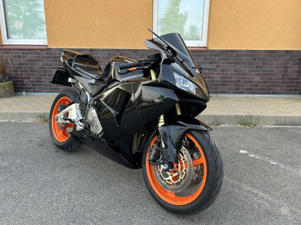 Хонда Cbr 2005 в Вильнюс, объемом двигателя 0.60 л и пробегом 37 тыс. км за 4950 €, фото 9 на AUTOMOTO.COM.LV