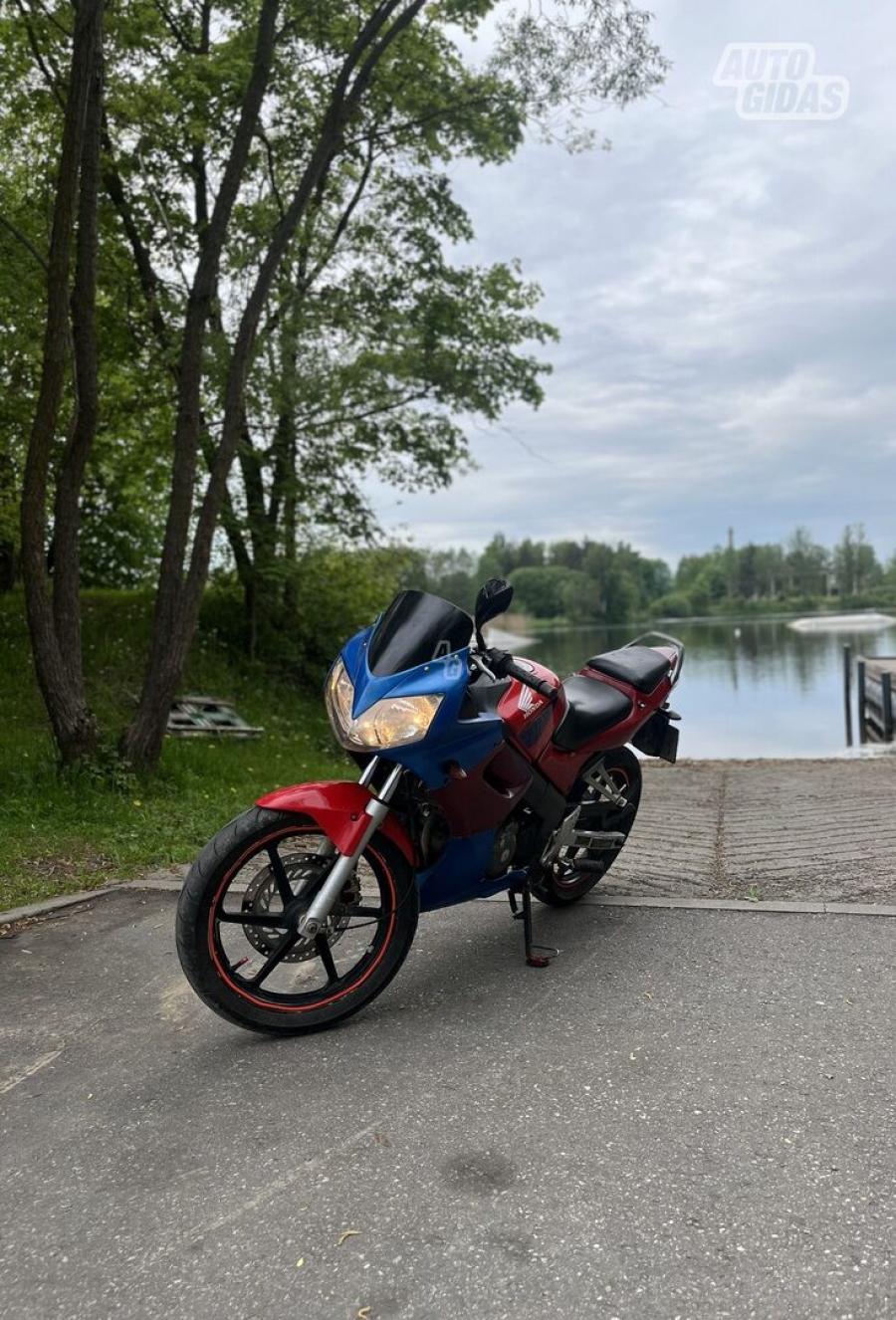 Honda Cbr 2006 Panevēža, ar dzinēja tilpumu 0.13 L un nobraukumu 0 tūkst. km par 1500 €, foto 1 vietnē AUTOMOTO.COM.LV