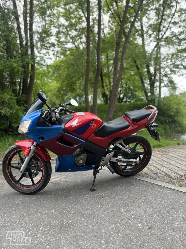 Хонда Cbr 2006 в Паневежис, объемом двигателя 0.13 л и пробегом 0 тыс. км за 1500 €, фото 2 на AUTOMOTO.COM.LV