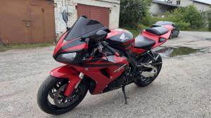 Honda Cbr 2006 in Utena, with an engine capacity of 1.00 L and mileage of 46 thousand km for 5500 €, photo 4 on AUTOMOTO.COM.LV