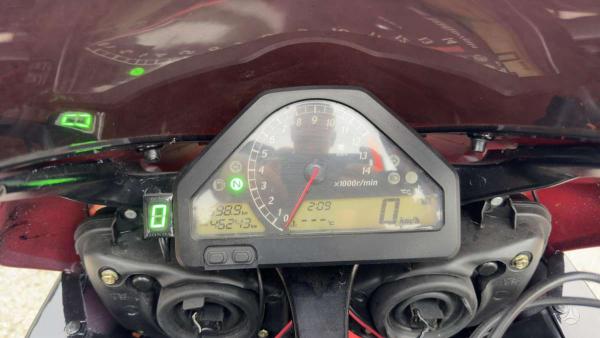Honda Cbr 2006 Utena, ar dzinēja tilpumu 1.00 L un nobraukumu 46 tūkst. km par 5500 €, foto 5 vietnē AUTOMOTO.COM.LV