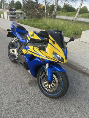 Honda Cbr 2006 in Klaipeda, with an engine capacity of 1.00 L and mileage of 42 thousand km for 4500 €, photo  on AUTOMOTO.COM.LV