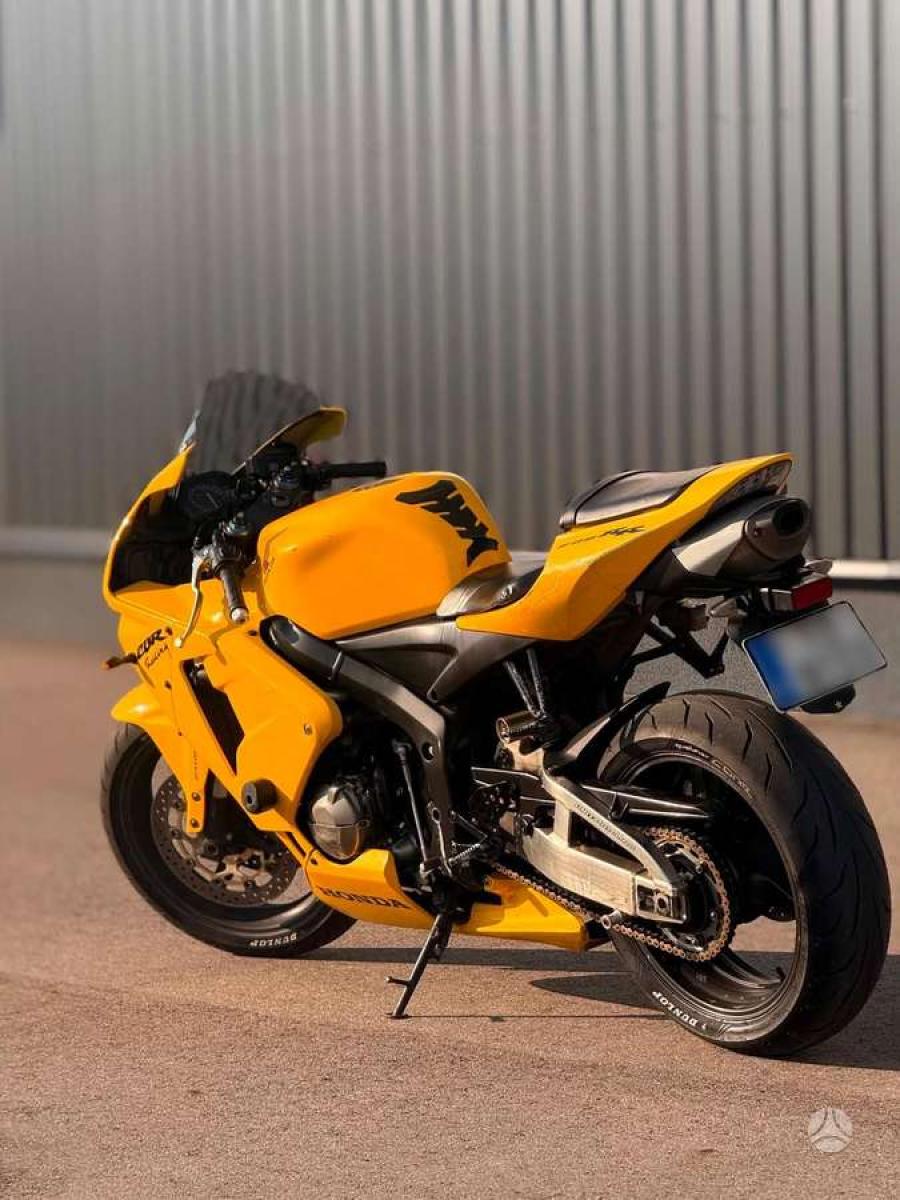 Хонда Cbr 2006 в Мажейкяй, объемом двигателя 0.60 л и пробегом 42 тыс. км за 3650 €, фото 6 на AUTOMOTO.COM.LV