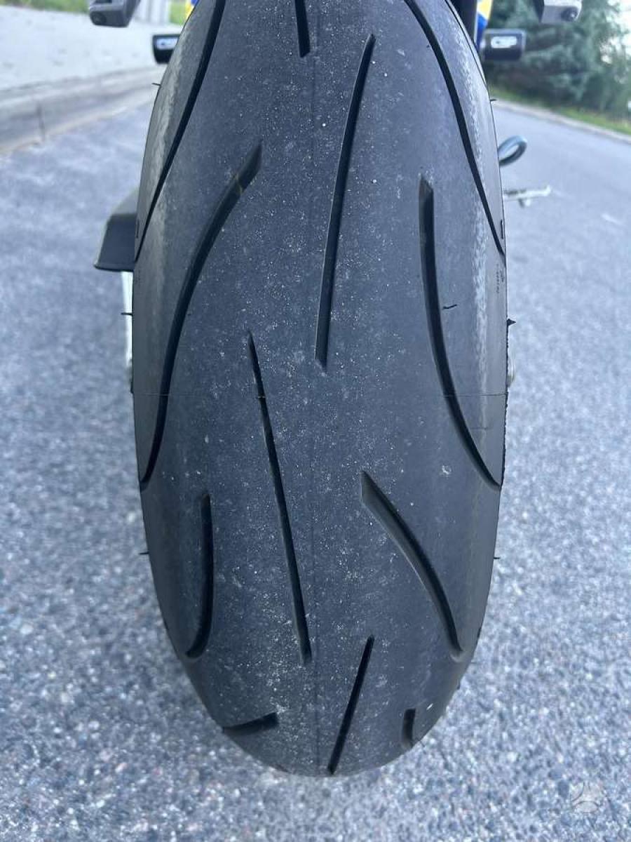 Honda Cbr 2006 in Klaipeda, with an engine capacity of 1.00 L and mileage of 42 thousand km for 3600 €, photo 9 on AUTOMOTO.COM.LV