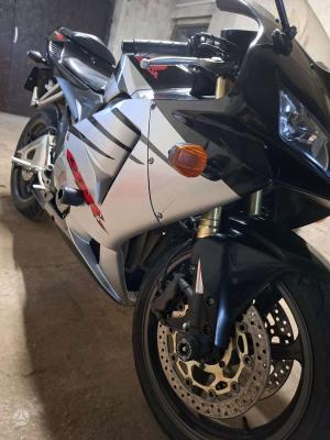 Honda Cbr 2006 Joniškis, ar dzinēja tilpumu 0.60 L un nobraukumu 49 tūkst. km par 3700 €, foto 4 vietnē AUTOMOTO.COM.LV
