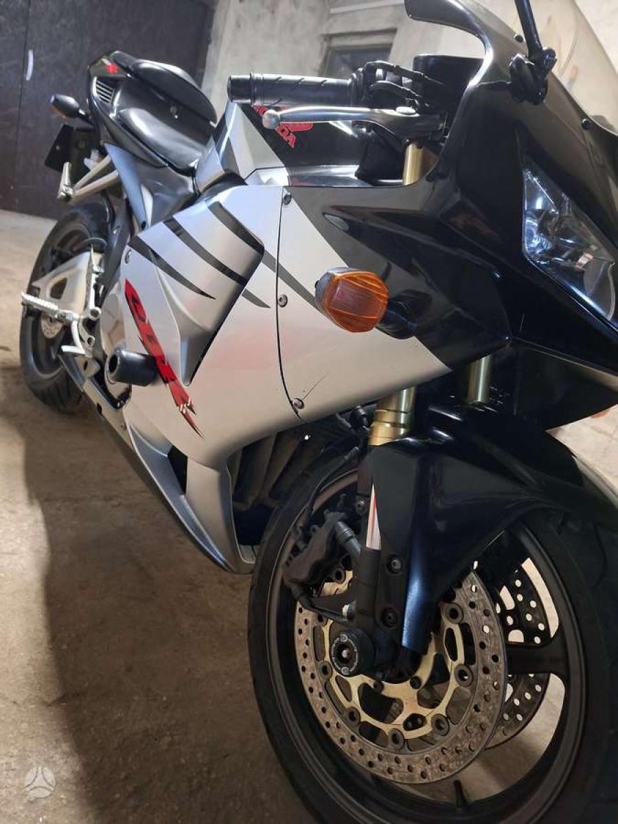 Honda Cbr 2006 Joniškis, ar dzinēja tilpumu 0.60 L un nobraukumu 49 tūkst. km par 3700 €, foto 4 vietnē AUTOMOTO.COM.LV