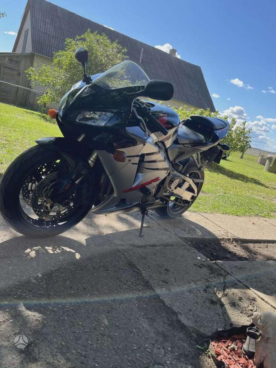 Honda Cbr 2006 Joniškis, ar dzinēja tilpumu 0.60 L un nobraukumu 49 tūkst. km par 3700 €, foto 5 vietnē AUTOMOTO.COM.LV