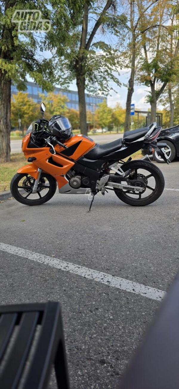 Honda Cbr 2006 Kauņa, ar dzinēja tilpumu 0.13 L un nobraukumu 43 tūkst. km par 1499 €, foto 1 vietnē AUTOMOTO.COM.LV