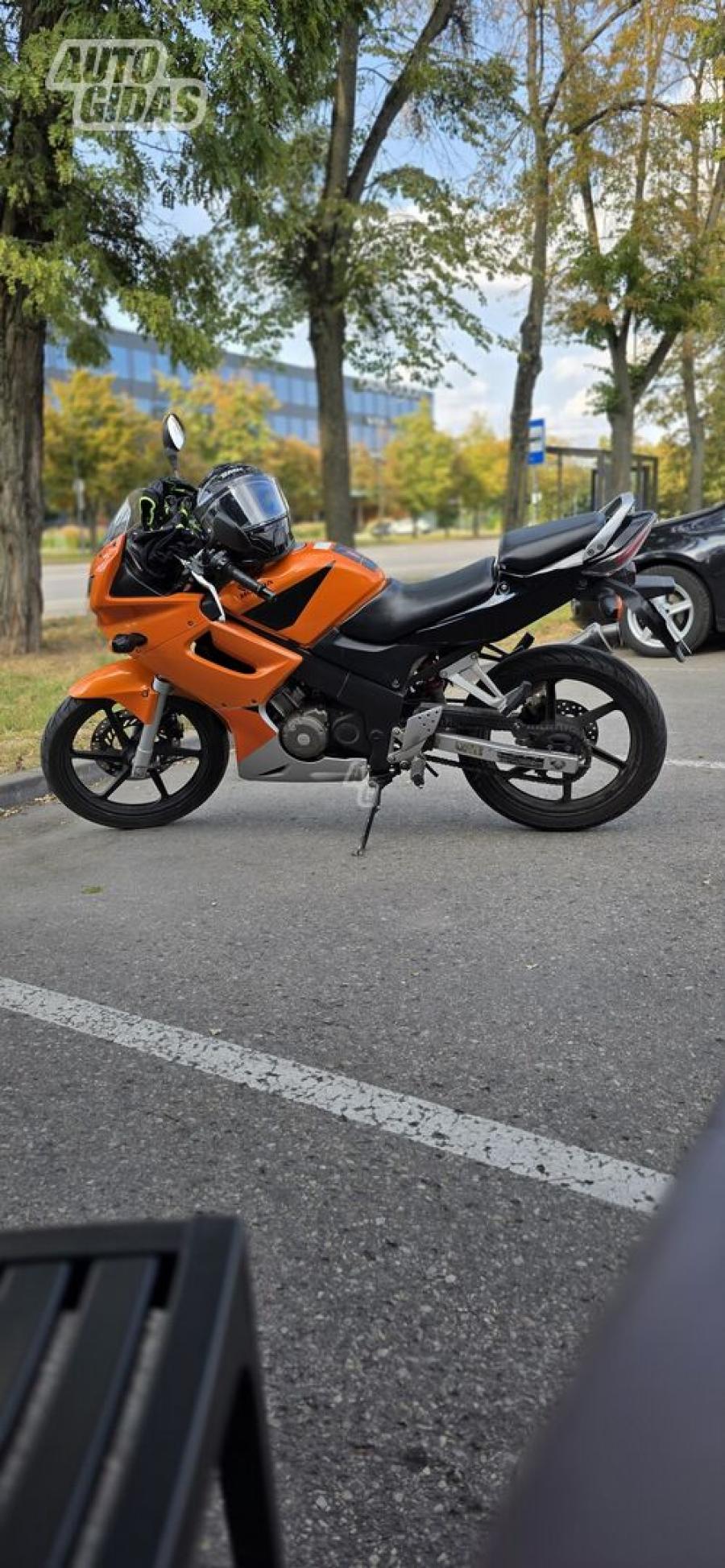 Honda Cbr 2006 Kauņa, ar dzinēja tilpumu 0.13 L un nobraukumu 43 tūkst. km par 1450 €, foto 1 vietnē AUTOMOTO.COM.LV