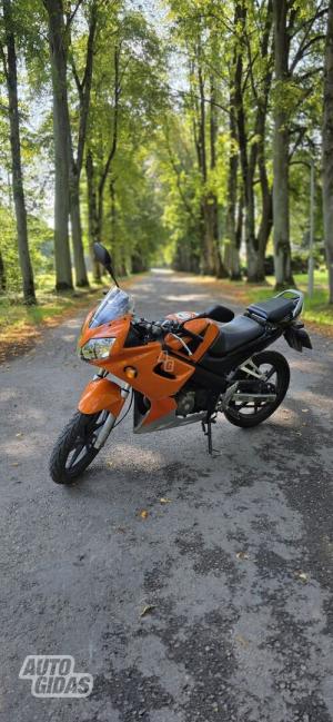 Honda Cbr 2006 Kauņa, ar dzinēja tilpumu 0.13 L un nobraukumu 43 tūkst. km par 1450 €, foto 5 vietnē AUTOMOTO.COM.LV