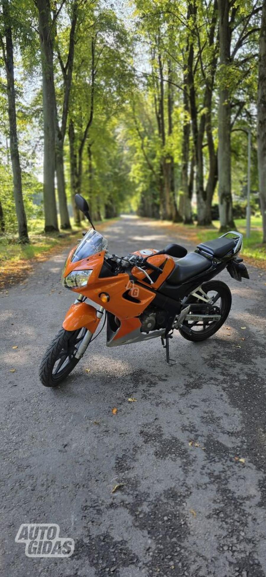 Honda Cbr 2006 Kauņa, ar dzinēja tilpumu 0.13 L un nobraukumu 43 tūkst. km par 1450 €, foto 5 vietnē AUTOMOTO.COM.LV