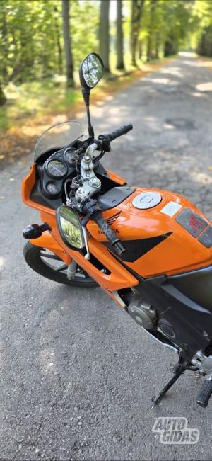 Honda Cbr 2006 Kauņa, ar dzinēja tilpumu 0.13 L un nobraukumu 43 tūkst. km par 1450 €, foto 6 vietnē AUTOMOTO.COM.LV