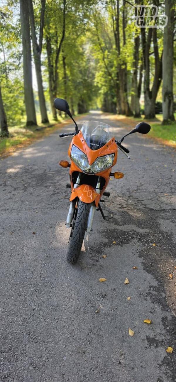 Honda Cbr 2006 Kauņa, ar dzinēja tilpumu 0.13 L un nobraukumu 43 tūkst. km par 1499 €, foto 6 vietnē AUTOMOTO.COM.LV