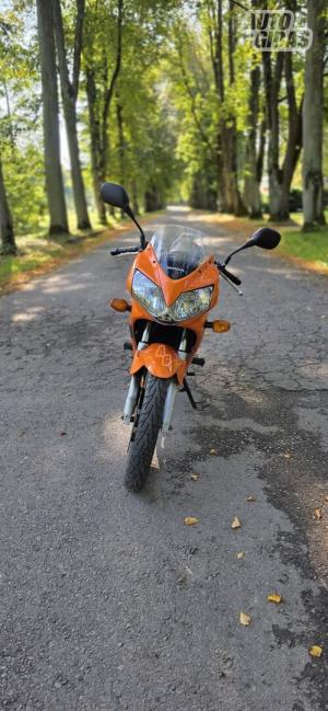 Honda Cbr 2006 Kauņa, ar dzinēja tilpumu 0.13 L un nobraukumu 43 tūkst. km par 1450 €, foto 7 vietnē AUTOMOTO.COM.LV
