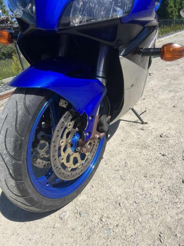 Honda Cbr 2006 Joniškis, ar dzinēja tilpumu 1.00 L un nobraukumu 44 tūkst. km par 3100 €, foto 7 vietnē AUTOMOTO.COM.LV