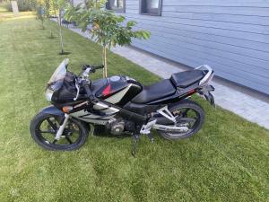 Хонда Cbr 2006 в Шяуляй, объемом двигателя 0.13 л и пробегом 43 тыс. км за 999 €, фото  на AUTOMOTO.COM.LV