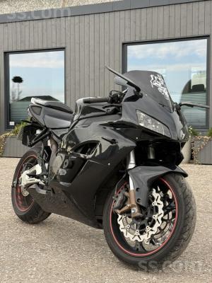 Honda Cbr 2006 in Riga, with an engine capacity of 1.00 L and mileage of 0 thousand km for 4190 €, photo  on AUTOMOTO.COM.LV