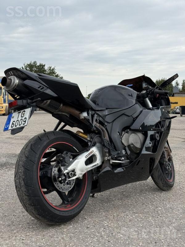 Honda Cbr 2006 Rīga, ar dzinēja tilpumu 1.00 L un nobraukumu 0 tūkst. km par 3800 €, foto 5 vietnē AUTOMOTO.COM.LV