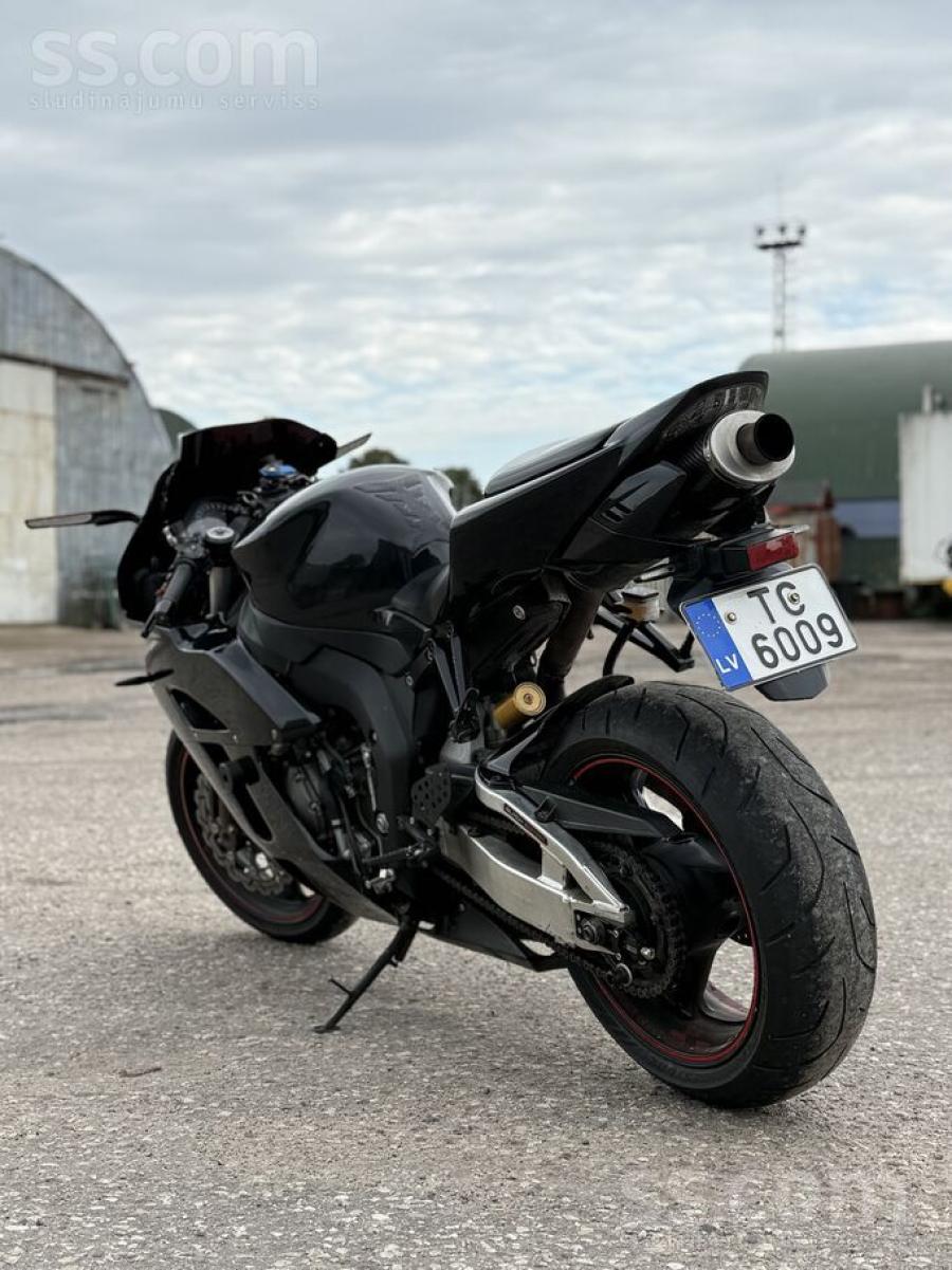Honda Cbr 2006 Rīga, ar dzinēja tilpumu 1.00 L un nobraukumu 0 tūkst. km par 3800 €, foto 7 vietnē AUTOMOTO.COM.LV