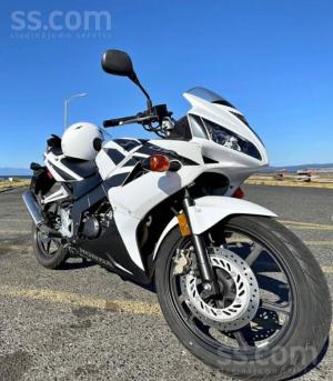 Honda Cbr 2007 Rīga, ar dzinēja tilpumu 0.13 L un nobraukumu 0 tūkst. km par 2650 €, foto 1 vietnē AUTOMOTO.COM.LV