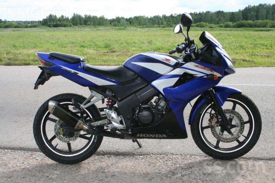 Honda Cbr 2007 Jelgava, ar dzinēja tilpumu 0.13 L un nobraukumu 0 tūkst. km par 1350 €, foto 1 vietnē AUTOMOTO.COM.LV