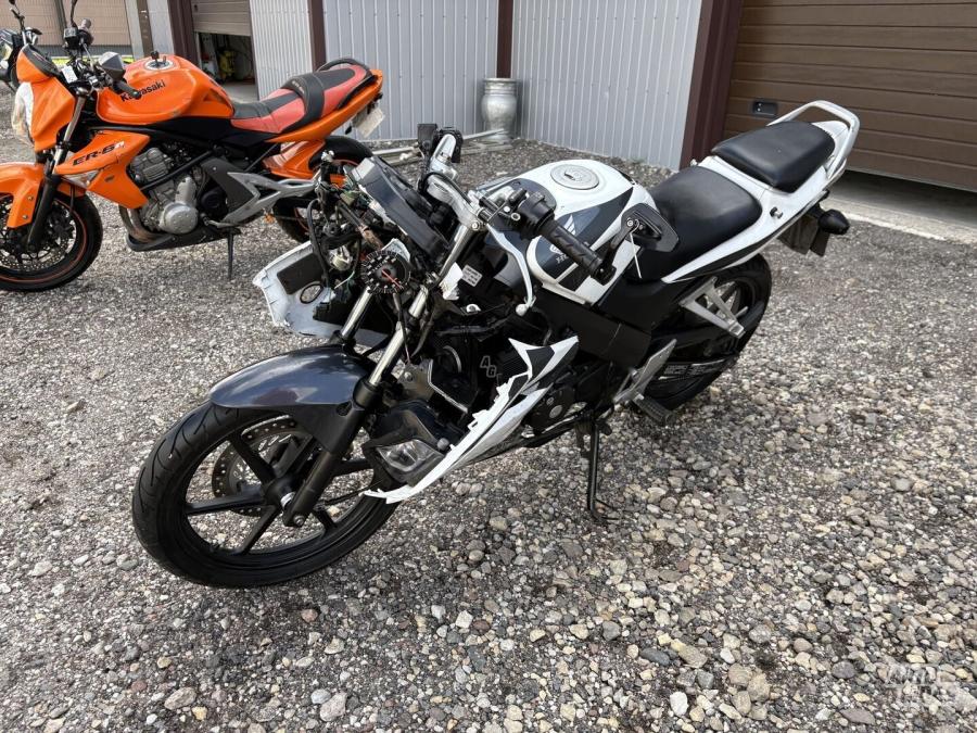 Honda Cbr 2007 Kelmė, ar dzinēja tilpumu 0.13 L un nobraukumu 24 tūkst. km par 675 €, foto 7 vietnē AUTOMOTO.COM.LV
