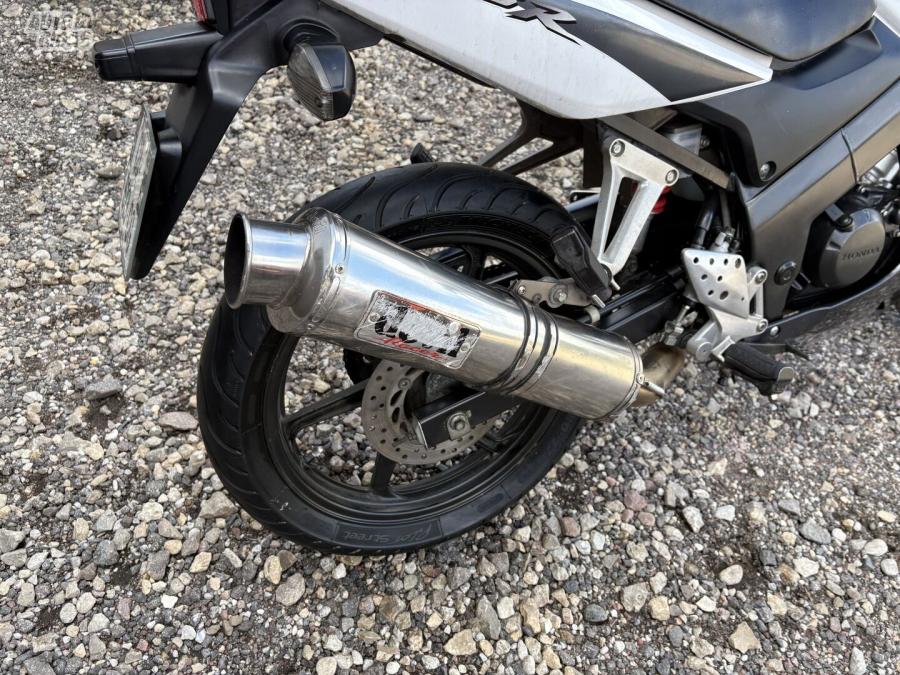 Honda Cbr 2007 Kelmė, ar dzinēja tilpumu 0.13 L un nobraukumu 24 tūkst. km par 675 €, foto 13 vietnē AUTOMOTO.COM.LV