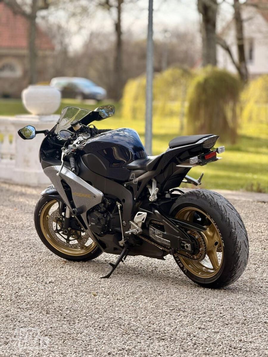 Honda Cbr 2009 Mažeikiai, ar dzinēja tilpumu 1.00 L un nobraukumu 49 tūkst. km par 5450 €, foto 6 vietnē AUTOMOTO.COM.LV