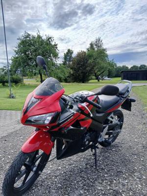 Хонда Cbr 2009 в Огре, объемом двигателя 0.13 л и пробегом 0 тыс. км за 1800 €, фото 3 на AUTOMOTO.COM.LV