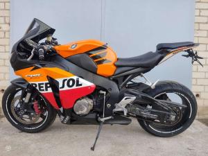 Honda Cbr 2009 in Vilnius, with an engine capacity of 1.00 L and mileage of 30 thousand km for 4150 €, photo 5 on AUTOMOTO.COM.LV