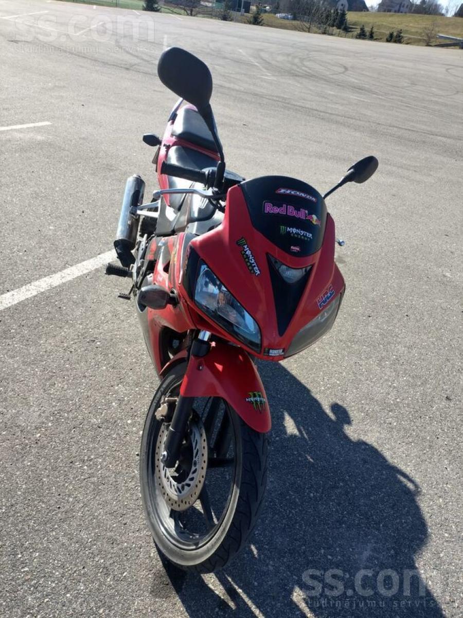 Honda Cbr 2010 Valmiera, ar dzinēja tilpumu 0.13 L un nobraukumu 0 tūkst. km par 1800 €, foto 6 vietnē AUTOMOTO.COM.LV