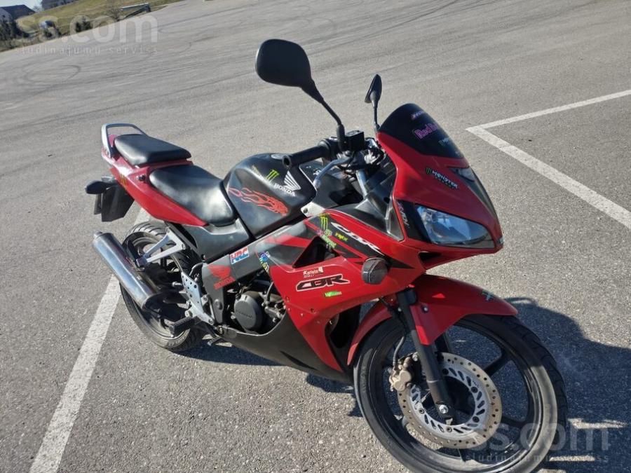 Honda Cbr 2010 Valmiera, ar dzinēja tilpumu 0.13 L un nobraukumu 0 tūkst. km par 1800 €, foto 7 vietnē AUTOMOTO.COM.LV