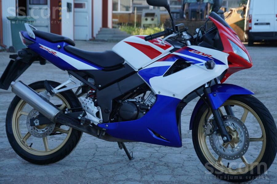 Honda Cbr 2010 Bauska, ar dzinēja tilpumu 0.13 L un nobraukumu 0 tūkst. km par 1650 €, foto 7 vietnē AUTOMOTO.COM.LV