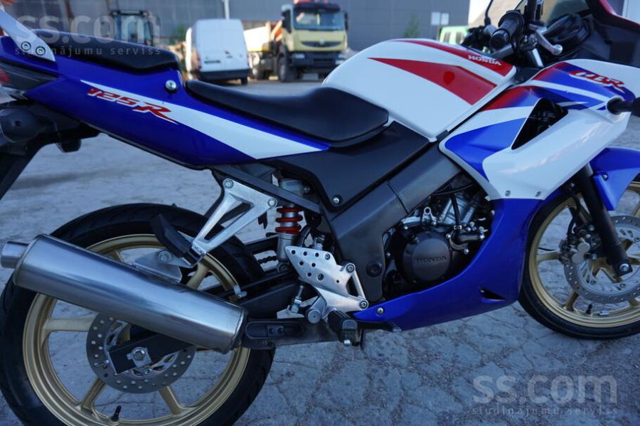Honda Cbr 2010 Bauska, ar dzinēja tilpumu 0.13 L un nobraukumu 0 tūkst. km par 1650 €, foto 9 vietnē AUTOMOTO.COM.LV
