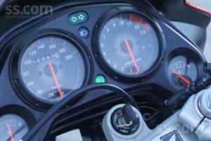 Honda Cbr 2010 Bauska, ar dzinēja tilpumu 0.13 L un nobraukumu 0 tūkst. km par 1650 €, foto 11 vietnē AUTOMOTO.COM.LV