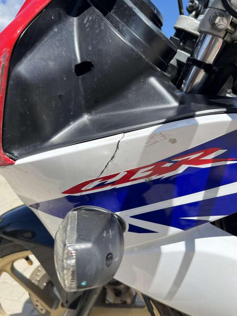 Honda Cbr 2010 Viļņa, ar dzinēja tilpumu 0.13 L un nobraukumu 25 tūkst. km par 1600 €, foto 10 vietnē AUTOMOTO.COM.LV