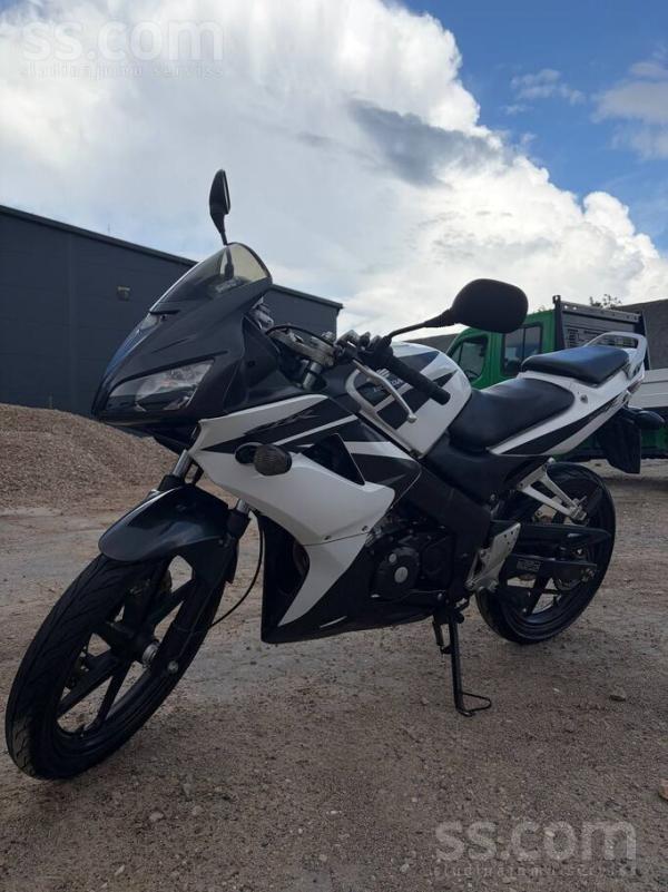 Honda Cbr 2010 Rīga, ar dzinēja tilpumu 0.13 L un nobraukumu 0 tūkst. km par 1550 €, foto 2 vietnē AUTOMOTO.COM.LV